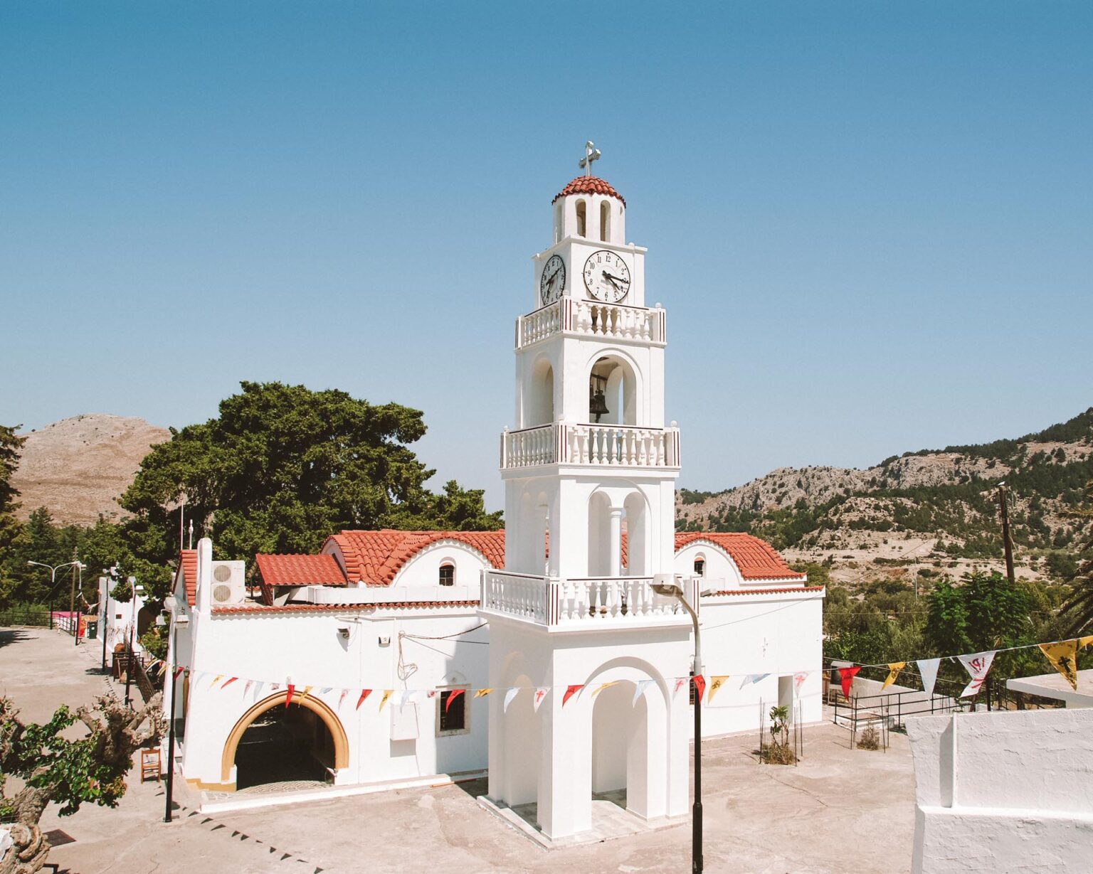 O que fazer em Rodes Grécia: 15 pontos turísticos imperdíveis