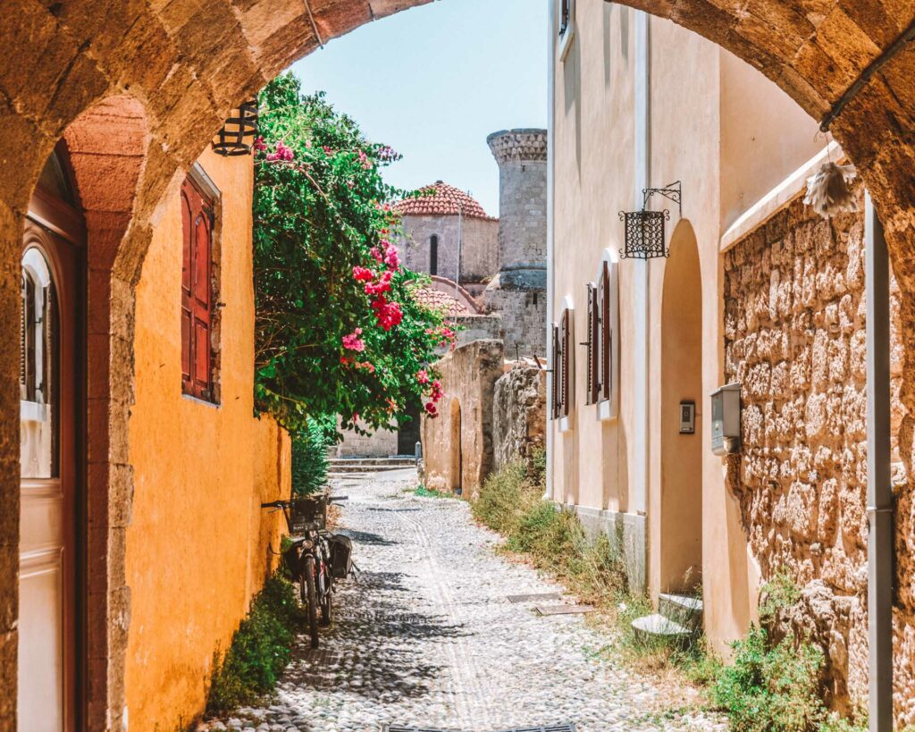 O que fazer em Rodes Grécia: 15 pontos turísticos imperdíveis